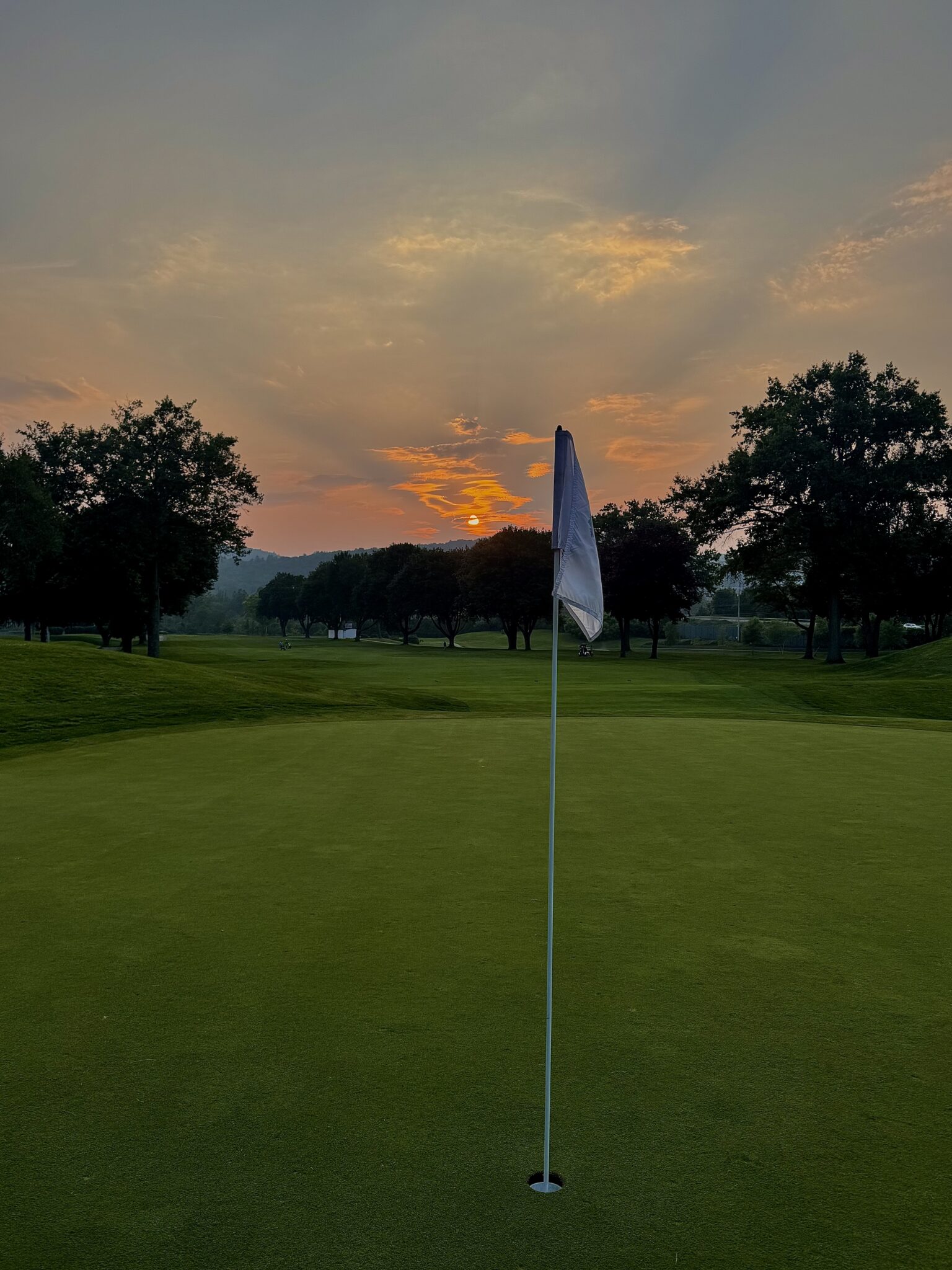 En-Joie Golf Club – "Play Where the Pro’s Play"